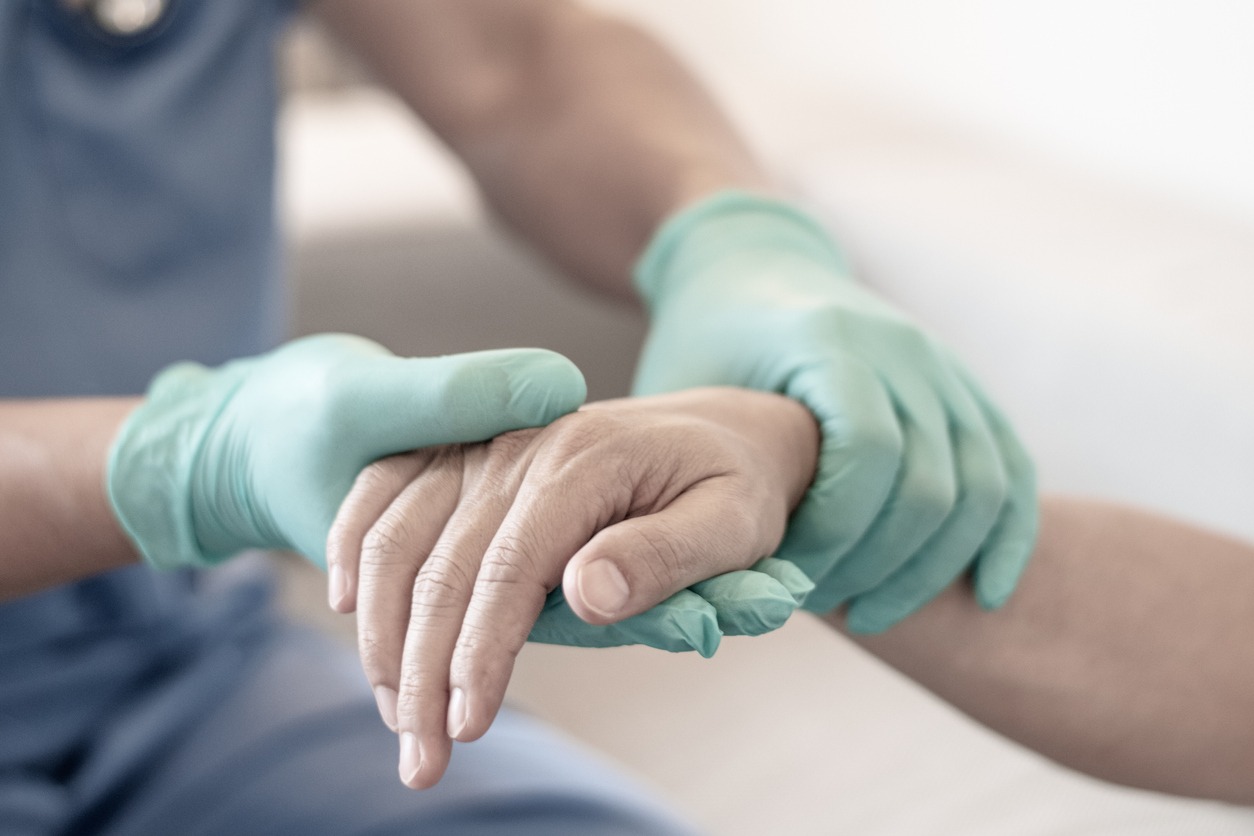 The Importance of Seeing a Hand Specialist in Orlando for Chronic Hand ...